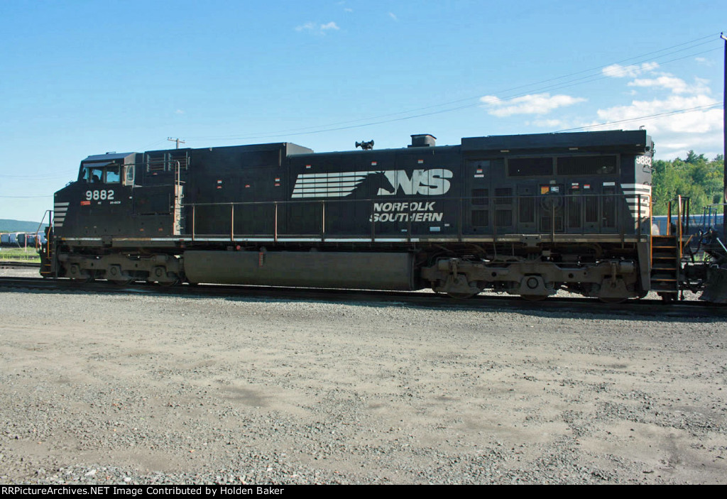 NS 9882
